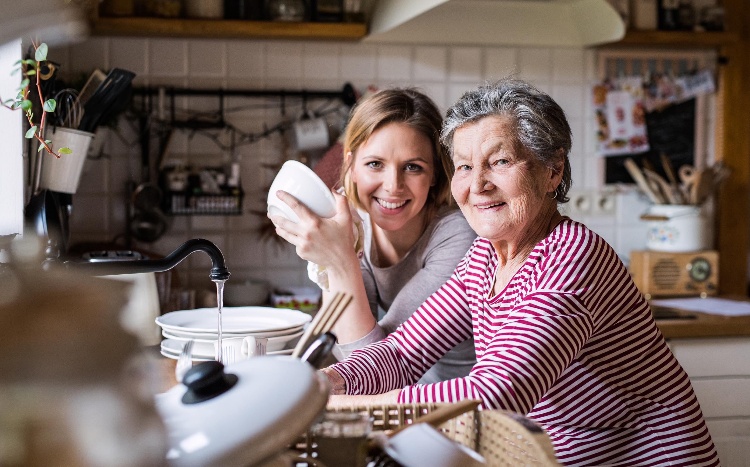 How A Medical Alert Device Offers Freedom